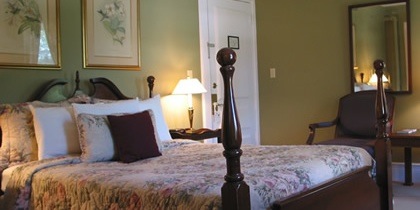 Wake Robin Inn® Northwest CT's Premier Inn ~ Weddings, Retreats, Getaways